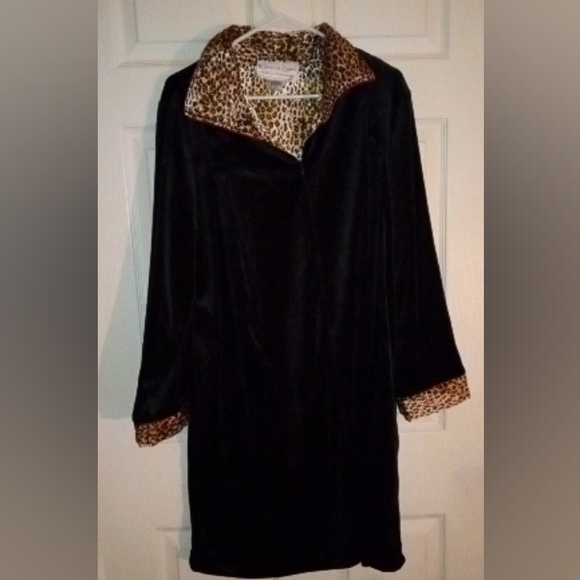Cinema Exoile | Intimates & Sleepwear | Cinema Exoile Leopard Print ...